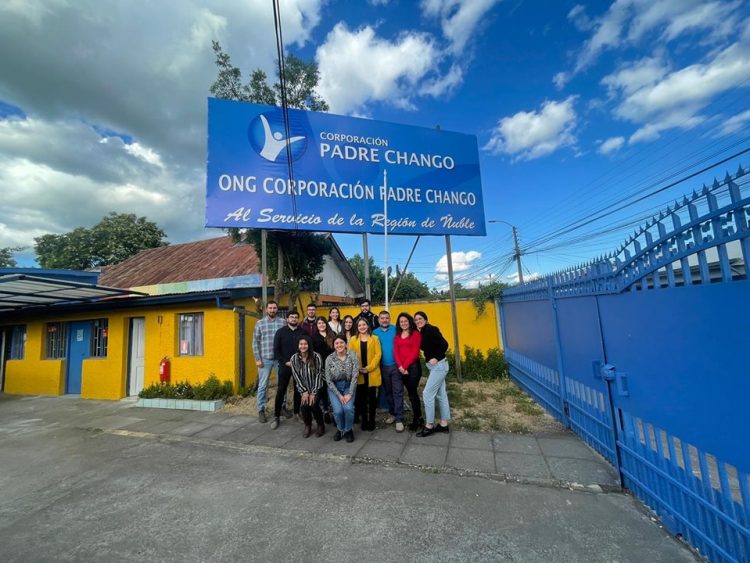 Visita de asesora nacional de tratamientos SENDA a nuevo programa residencial de niños, niñas y ...